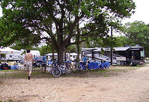 South Forty RV Park - Giddings, TX